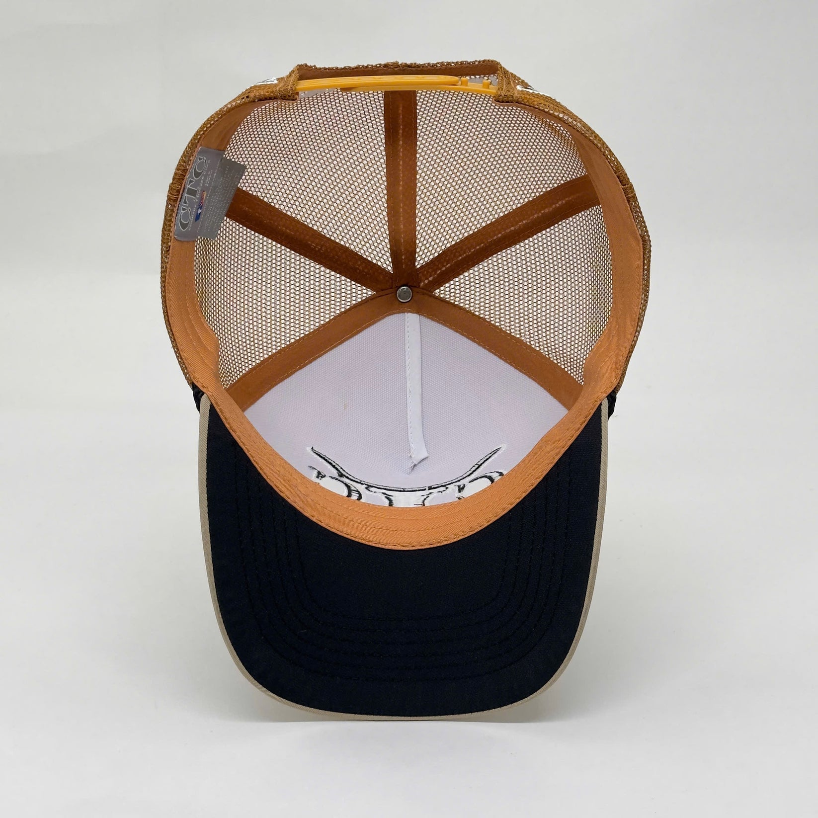 BARBED WIRE TRUCKER CAP RANGE – The Country Companies